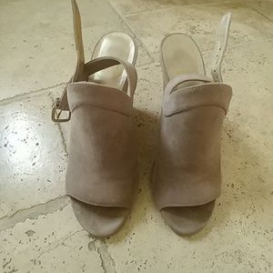 Stuart Weitzman | Shoes | Stuart Weitzman Sandals In Beige | Poshmark